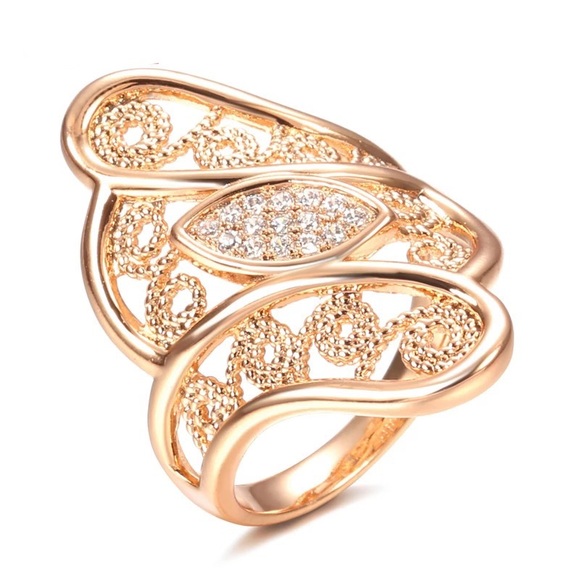 Jewelry | Nwt Size 5 Cocktail Gold Long Ring Tiny Crystals | Poshmark